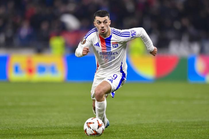 Lione-Manchester United: pronostico, probabili formazioni e dove ...